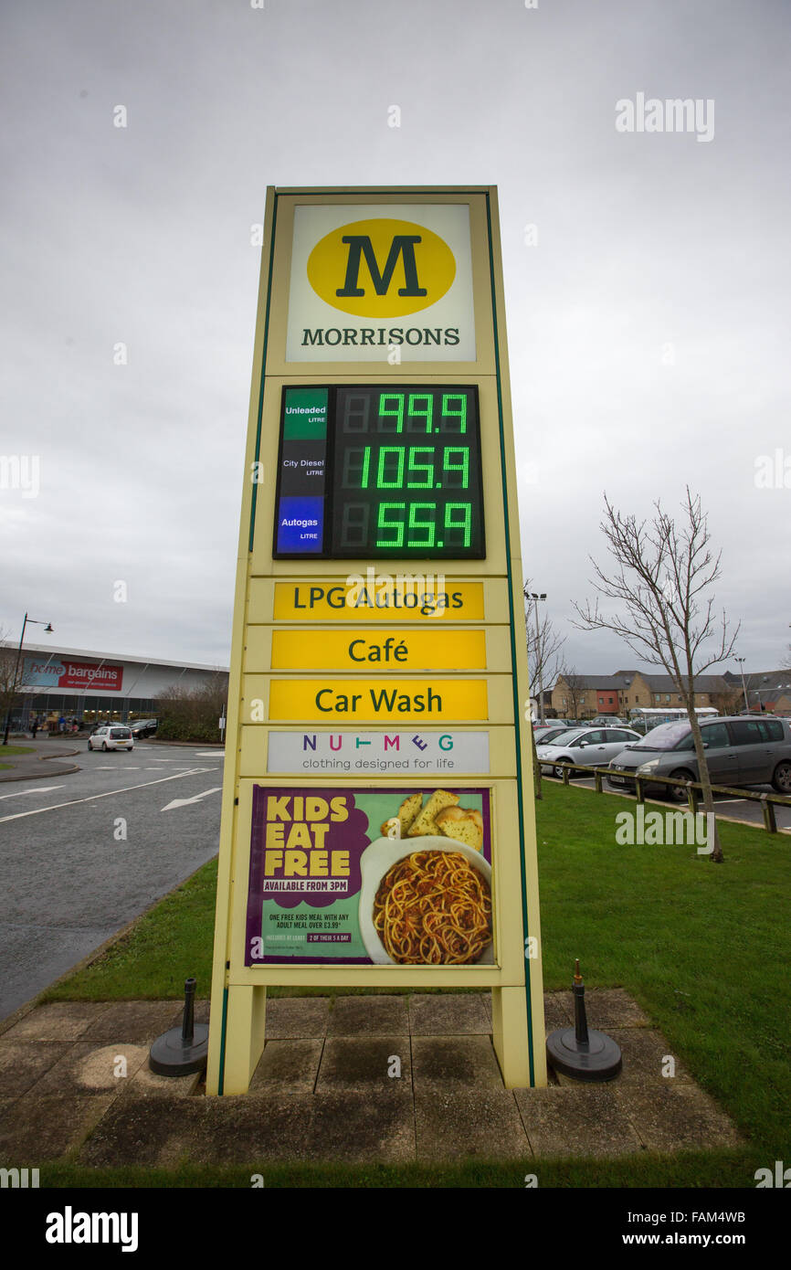The queues at Morrisons in Cambourne,Cambs,on Friday Dec 11th as petrol ...