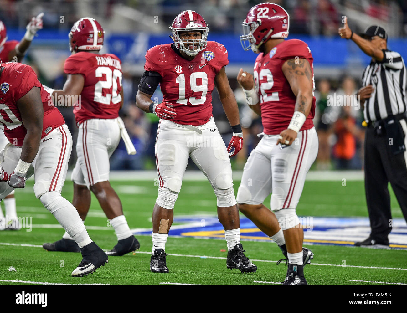 Linebacker reggie ragland hi-res stock photography and images - Alamy