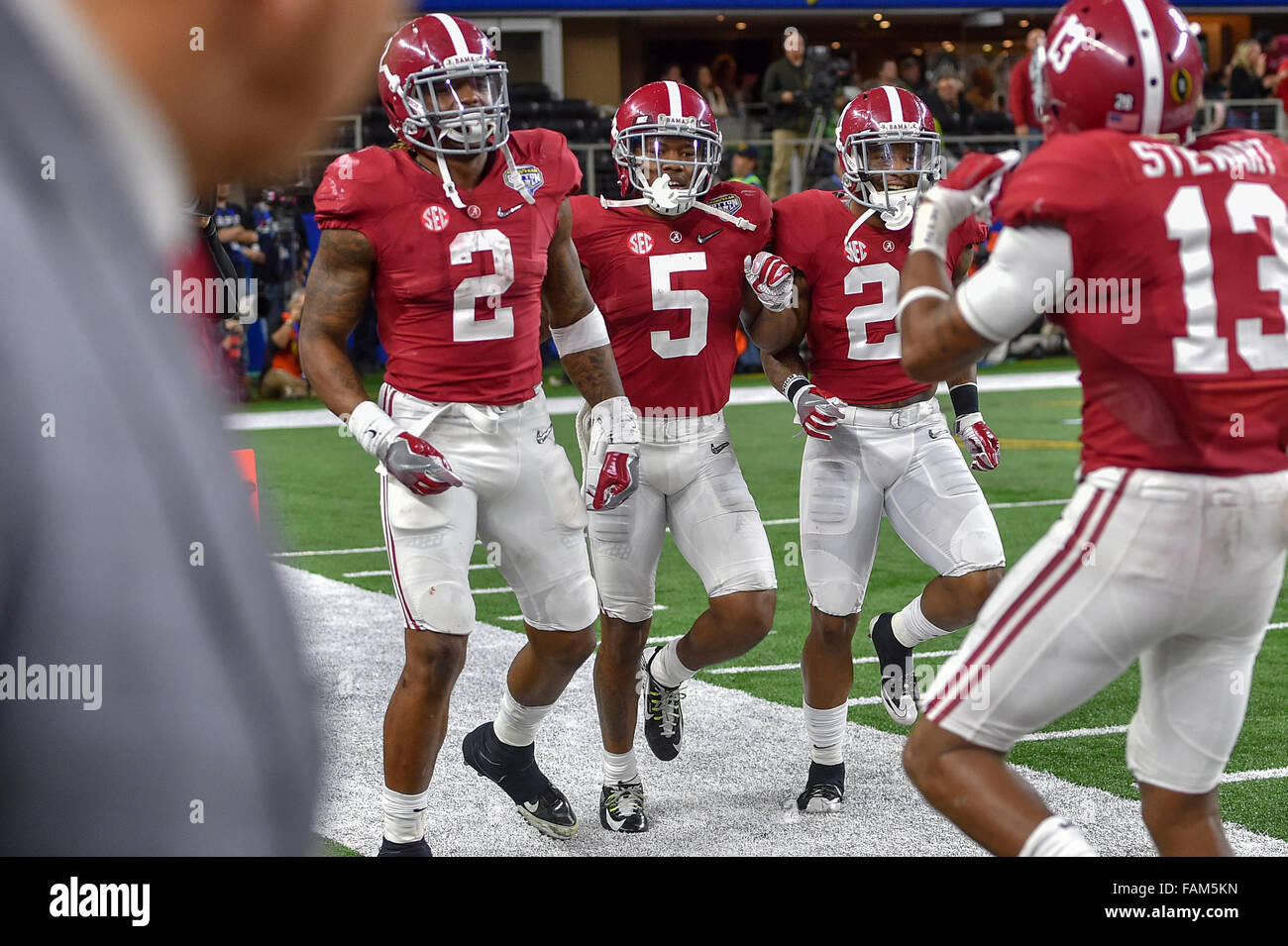 Arlington, Texas. 31st Dec, 2015. Alabama Crimson Tide defensive back ...