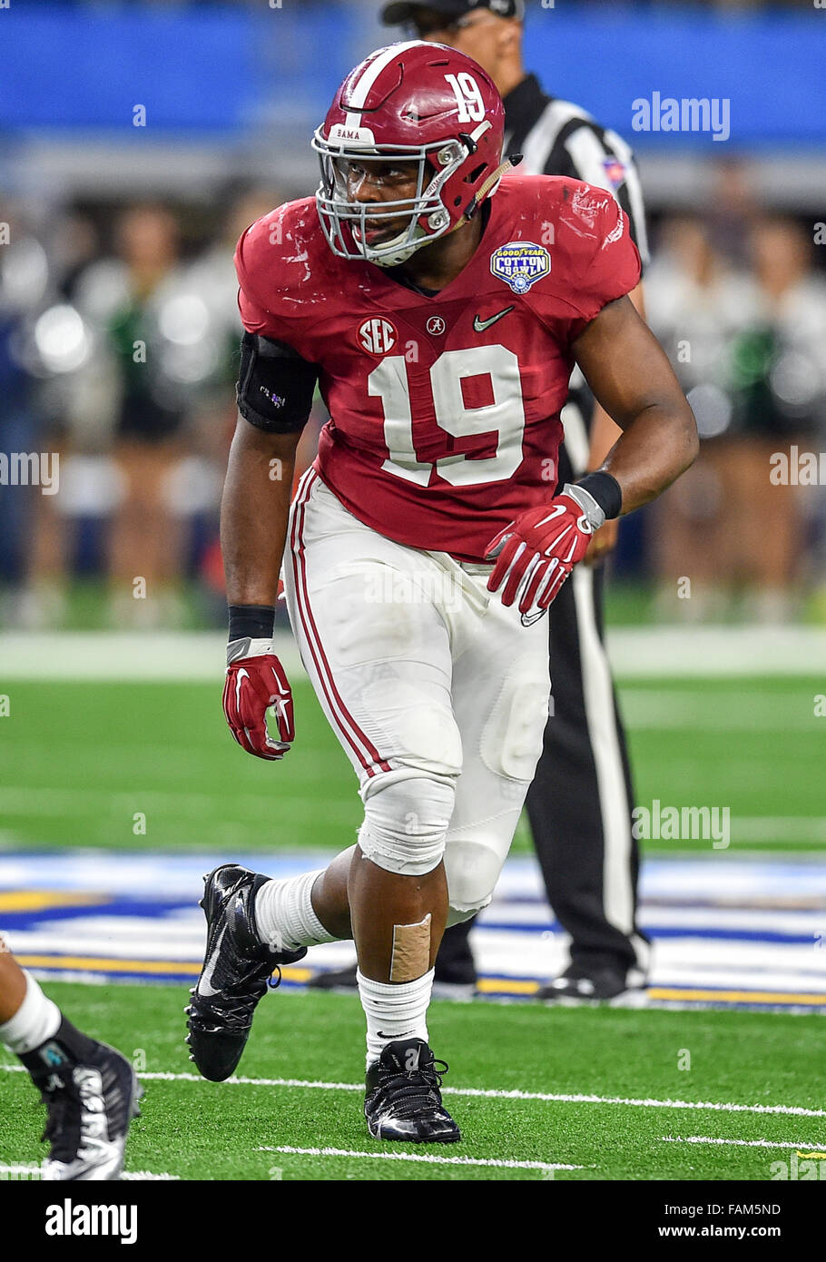 Linebacker reggie ragland hi-res stock photography and images - Alamy
