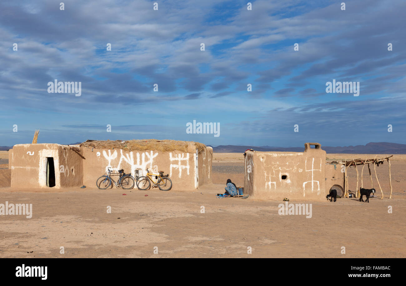 Berber desert hi-res stock photography and images - Alamy