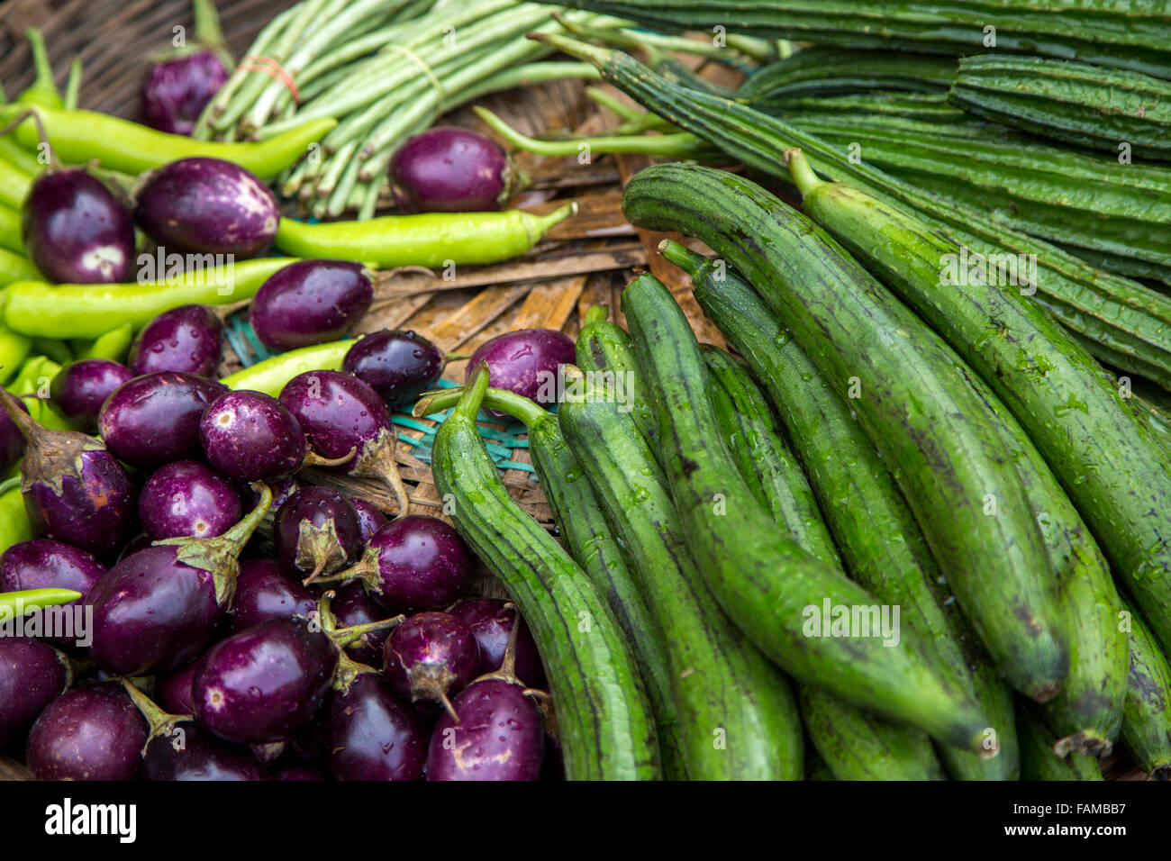 Vegetables on the market in Mumbai, India Stock Photo - Alamy