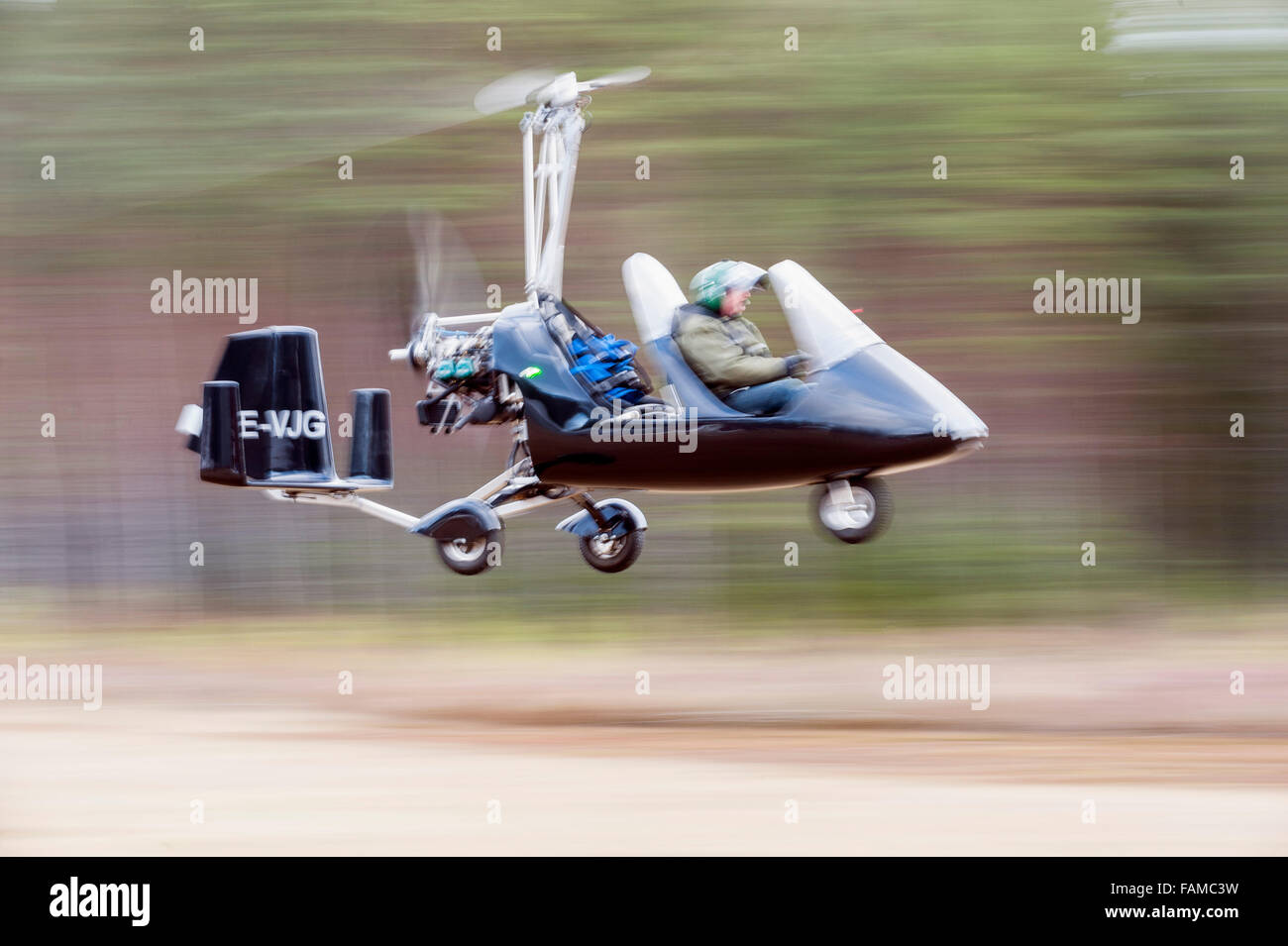 Gyrocopter hi-res stock photography and images - Alamy