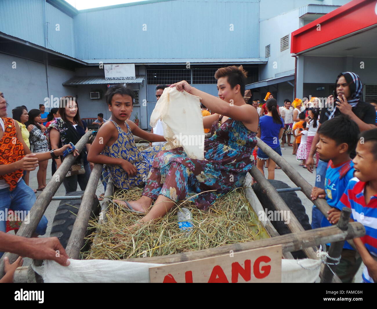 Philippines. 01st Jan, 2016. "Aguman Sandok Festival" or "Belles of ...