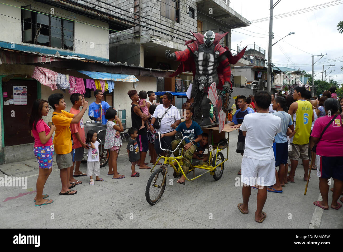 Malabon City, Philippines. 31st Dec, 2015. An effigy patterned from a ...