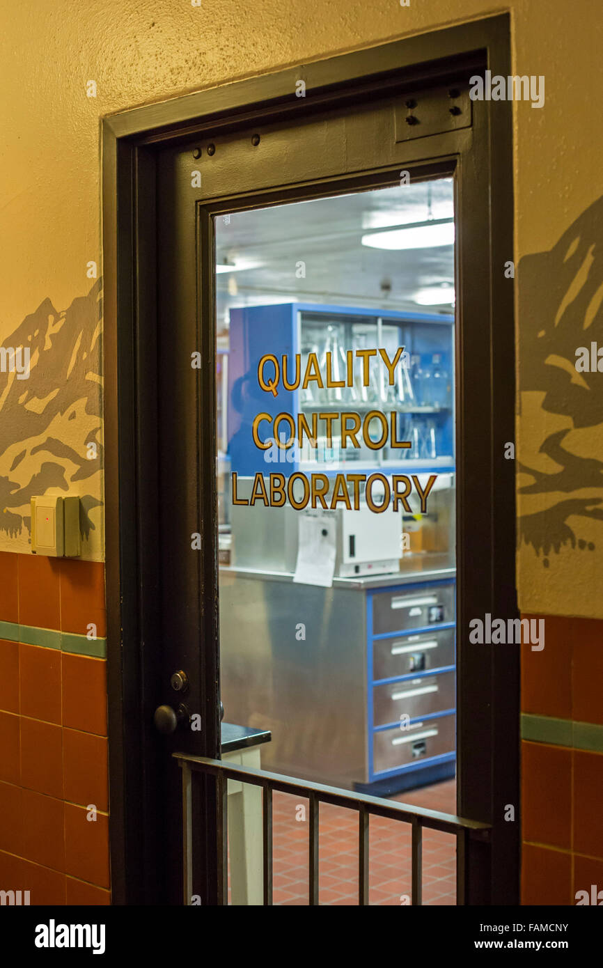 Qc lab laboratory quality hi-res stock photography and images - Alamy