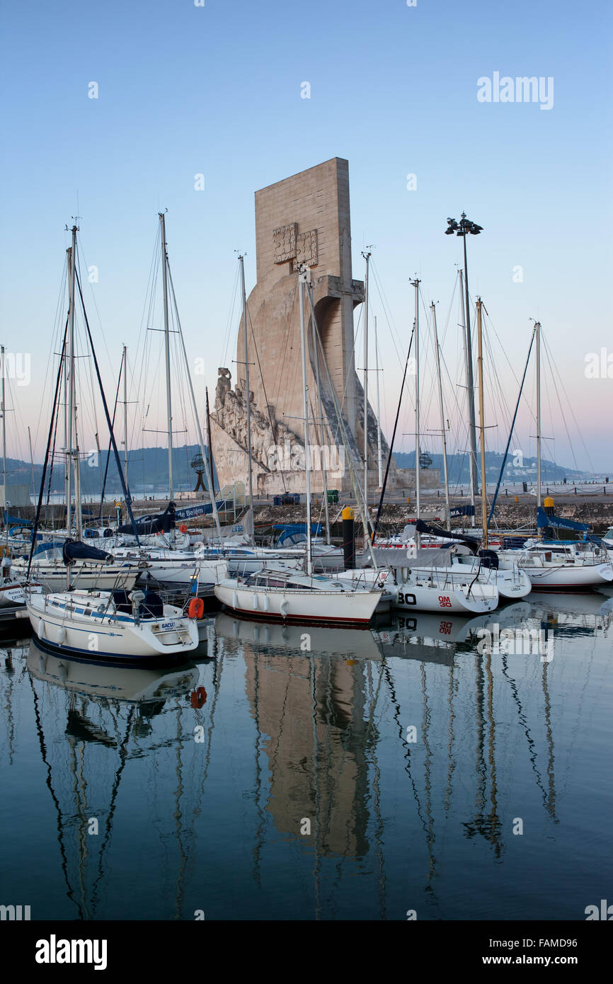 Monument to the Discoveries (Padrao dos Descobrimentos) and Doca De ...