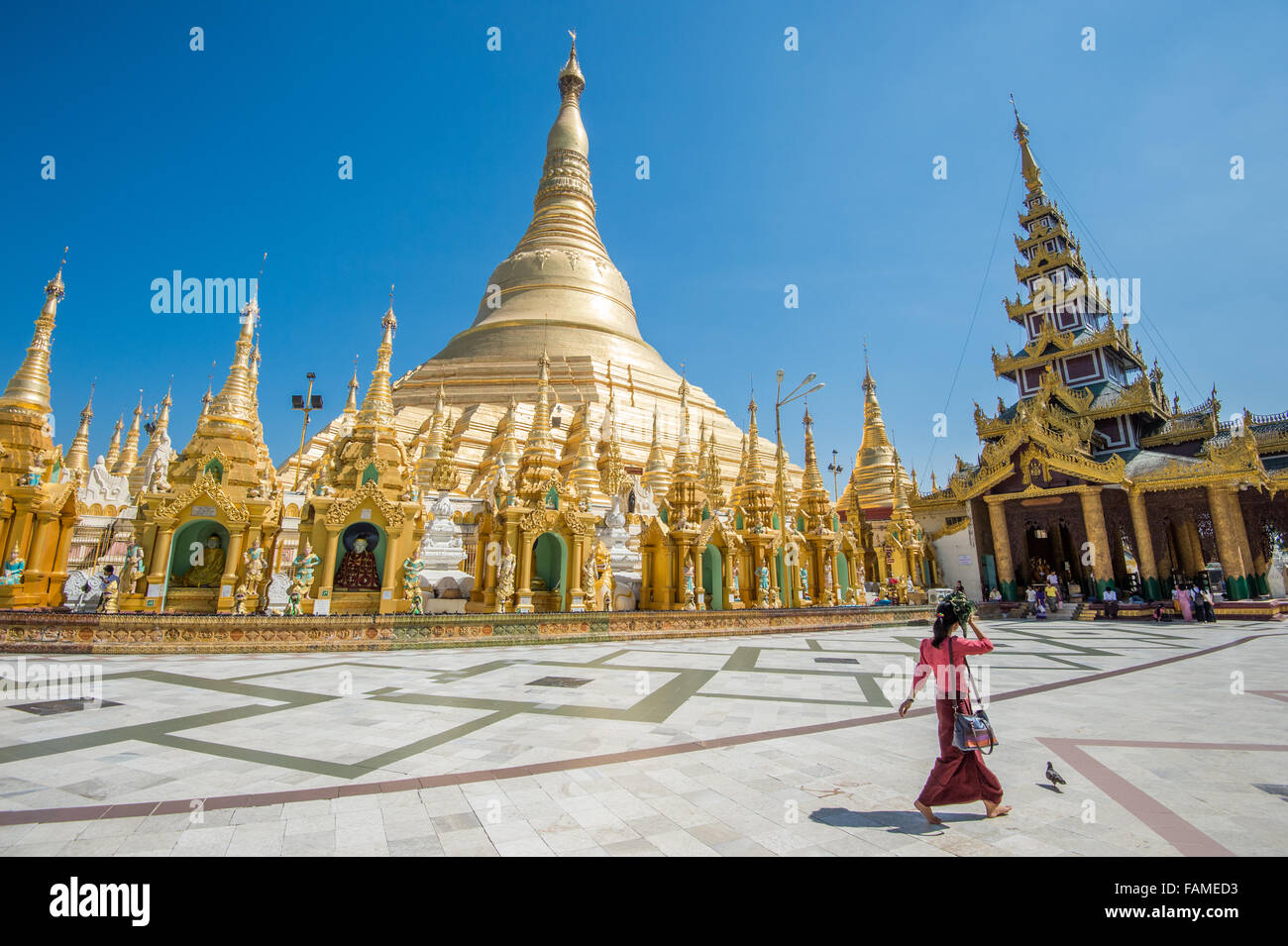 Scenes from the Shwedagon Pagoda in Yangon Stock Photo - Alamy