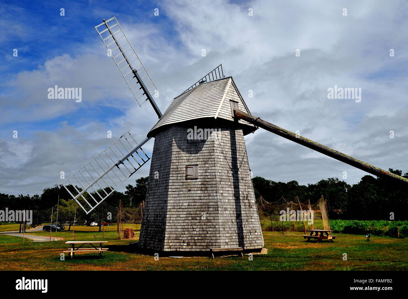 Brewster, Massachusetts: 18th century smock windmill at the Higgins ...