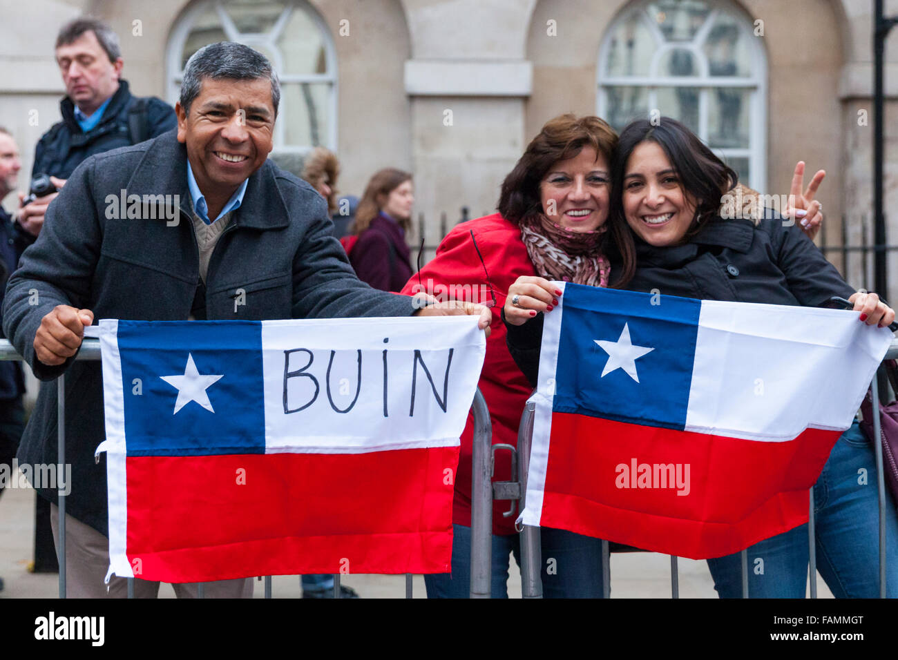 England chile flag hi-res stock photography and images - Alamy