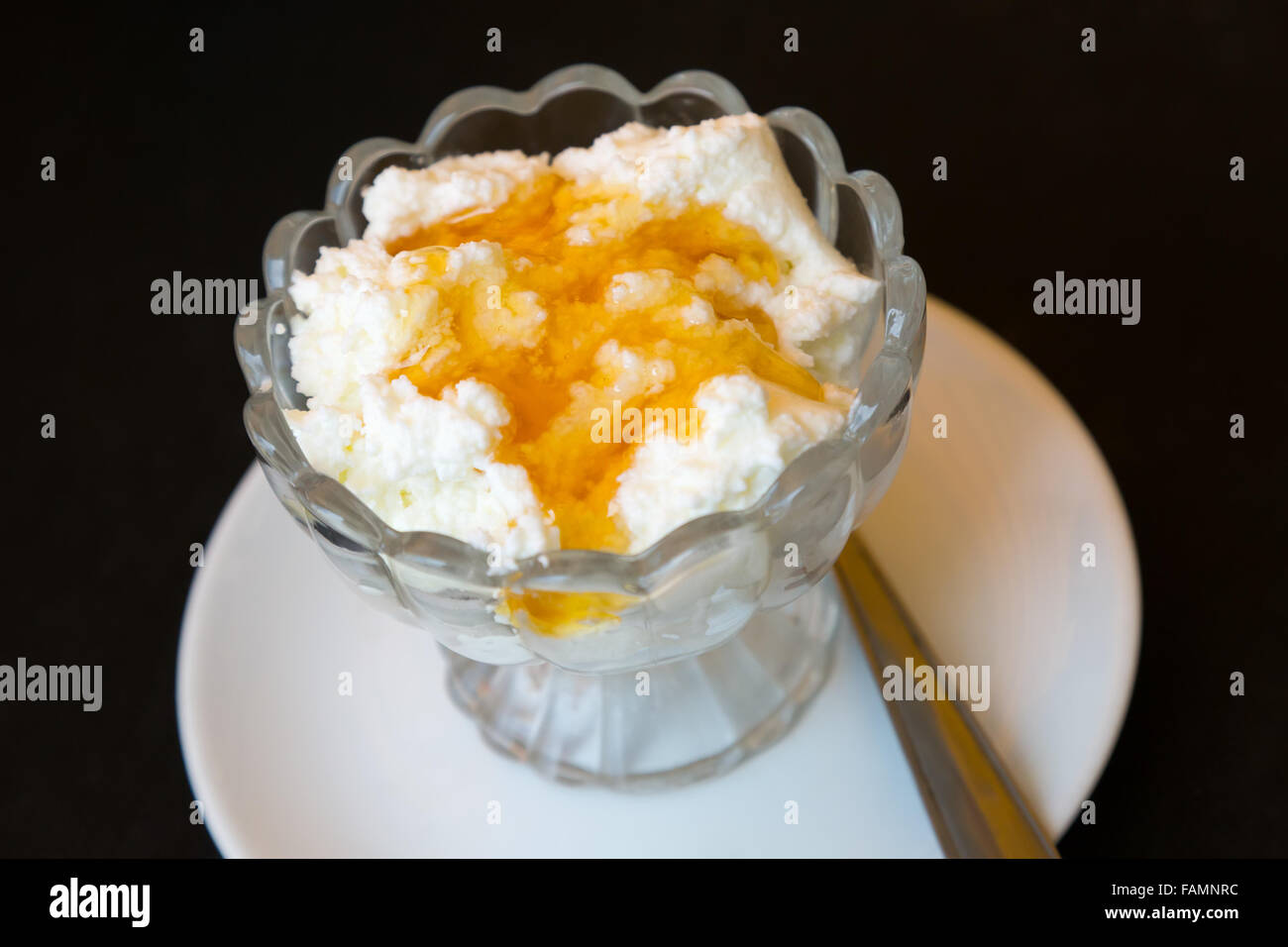 Mato with honey - traditional dessert of Catalonia Stock Photo - Alamy