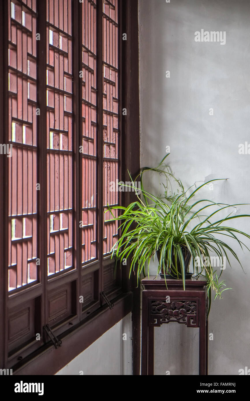 Chinese style window frame hi-res stock photography and images - Alamy