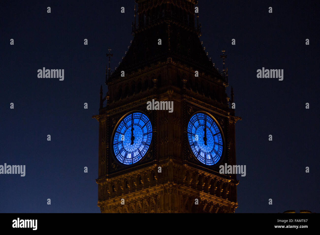 London, UK. 1st January 2016. Big Ben stikes midnight just before ...
