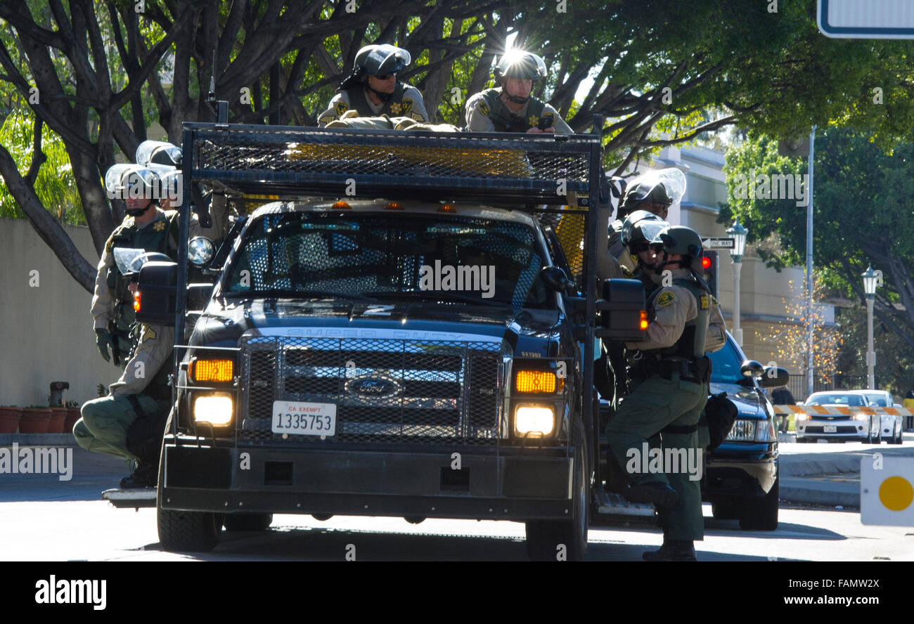 Los Angeles, California, USA. 1st Jan, 2016. LAPD police officers stand ...