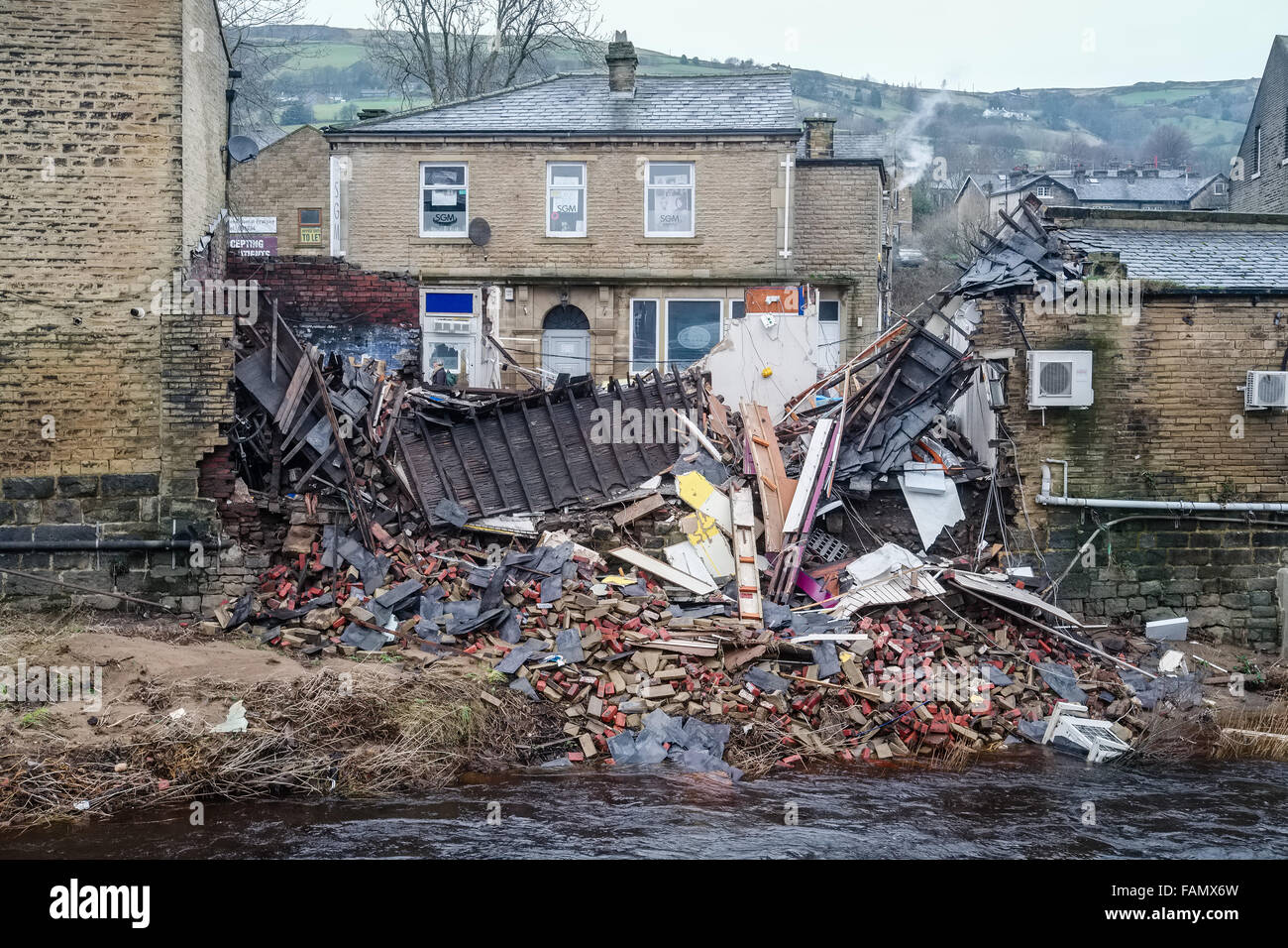 Flood collapse hi-res stock photography and images - Alamy