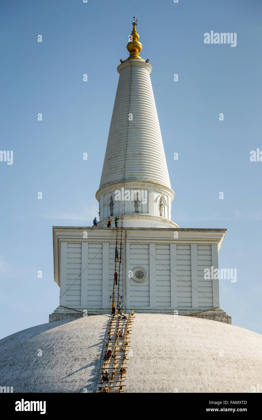 Ruwanweliseya, Maha Thupa, or Great Stupa, Unesco World Heritage Site ...