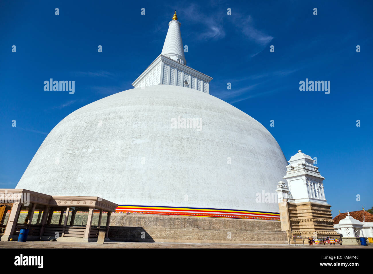 Ruwanweliseya, Maha Thupa, or Great Stupa, Unesco World Heritage Site ...