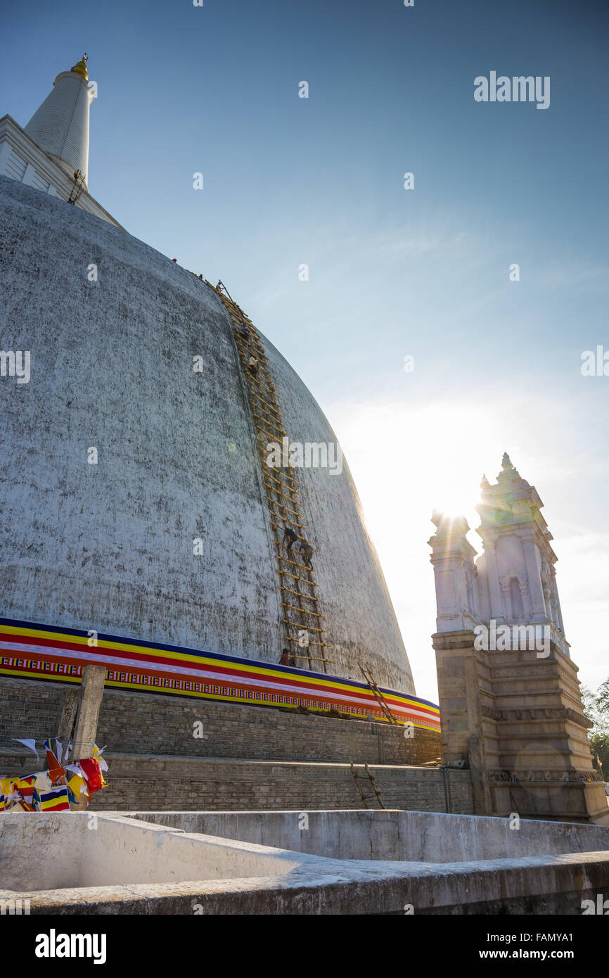 Ruwanweliseya, Maha Thupa, or Great Stupa, Unesco World Heritage Site ...