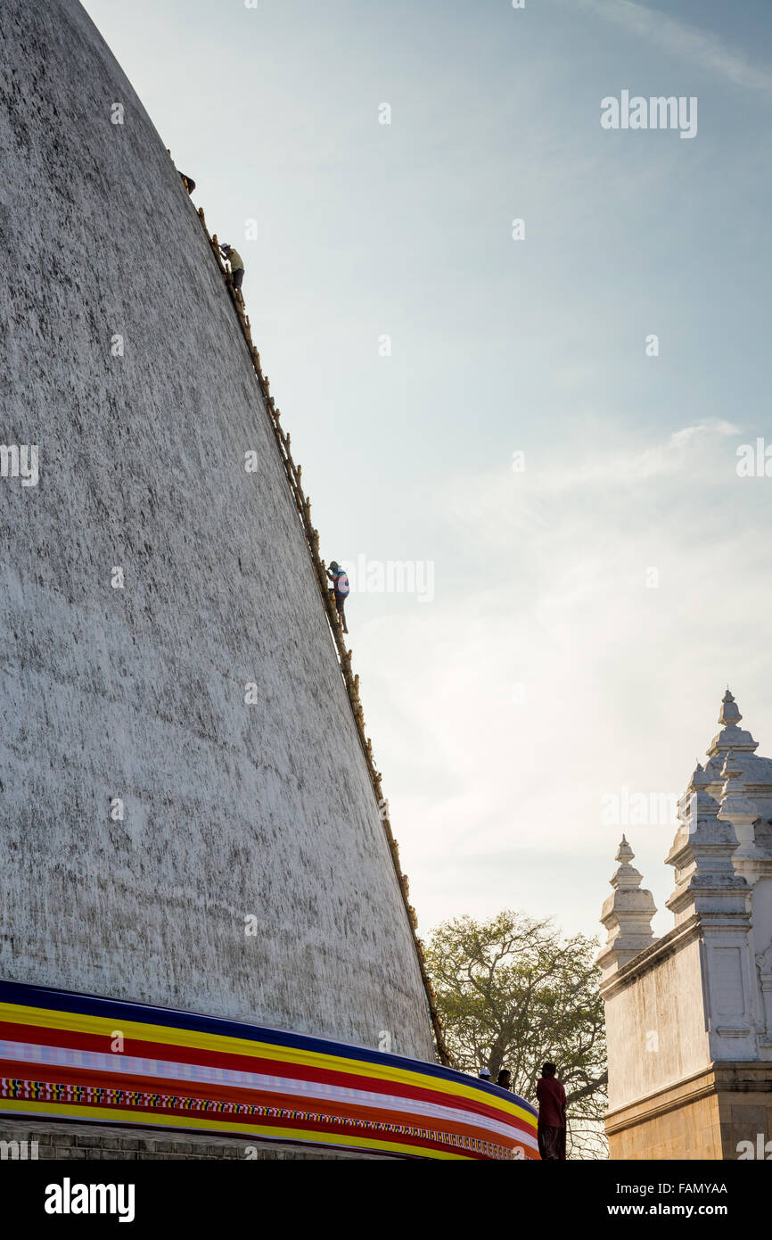Ruwanweliseya, Maha Thupa, or Great Stupa, Unesco World Heritage Site ...