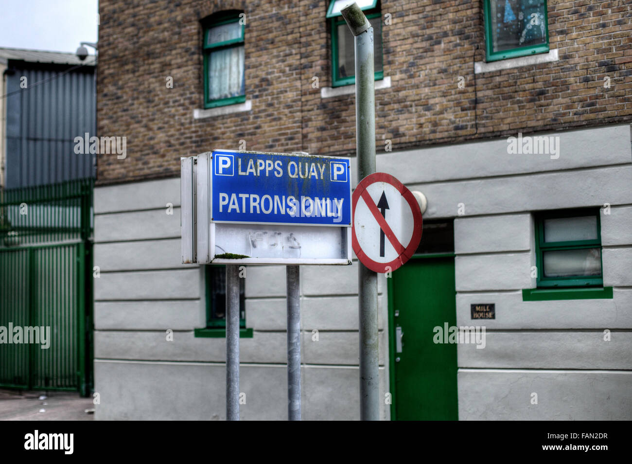 Parking space sign, Lapps Quay, Patrons only Stock Photo - Alamy