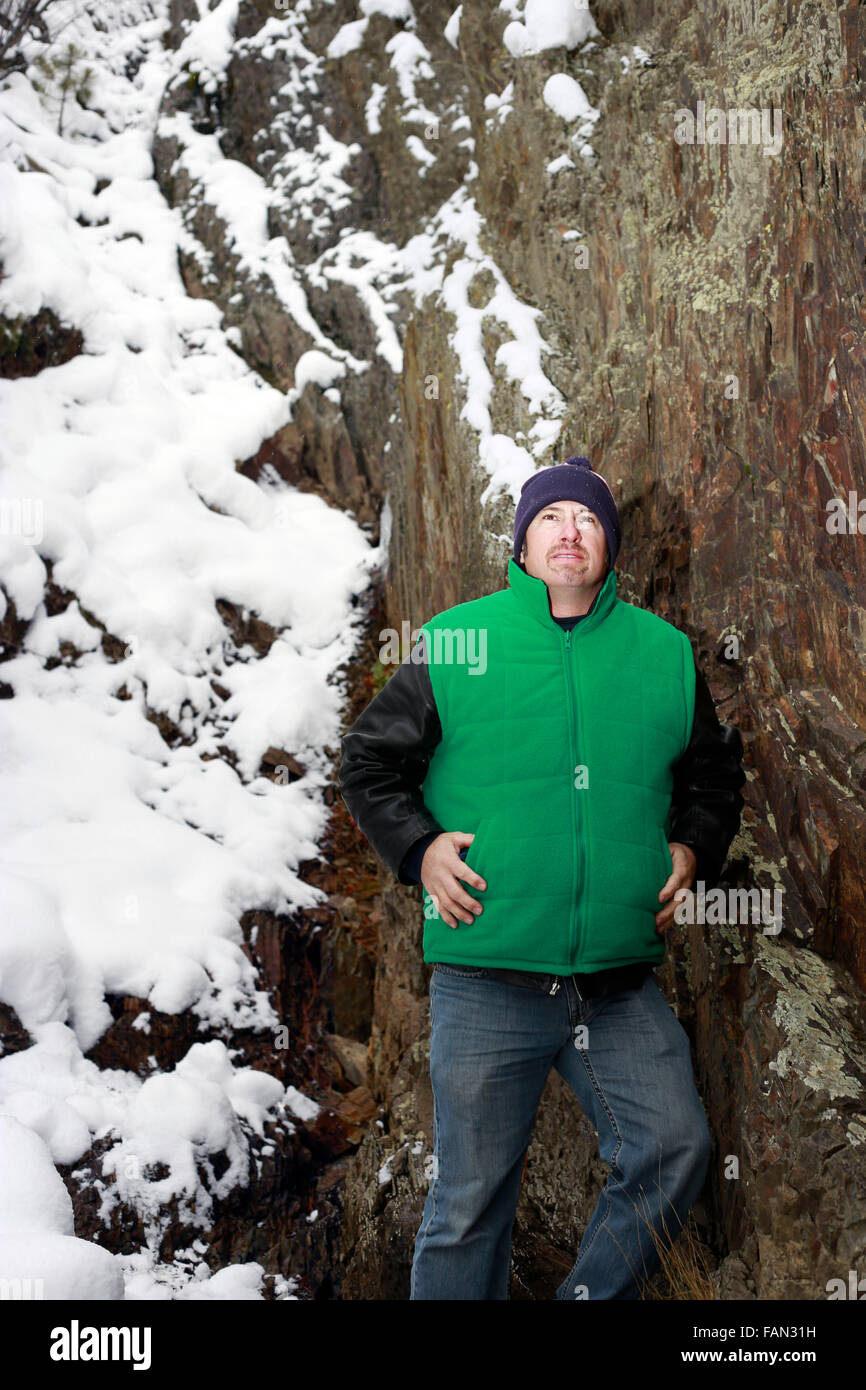Man outdoors winter hi-res stock photography and images - Alamy