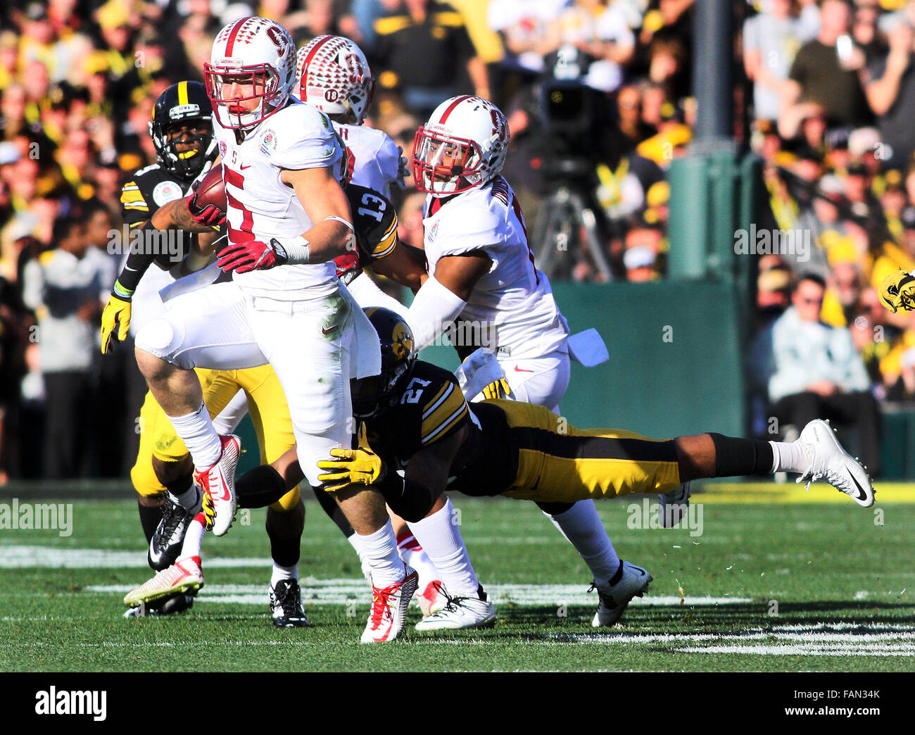 Iowa, USA. 1st Jan, 2016. Iowa's #27 Jordan Lomax gets a hold of ...