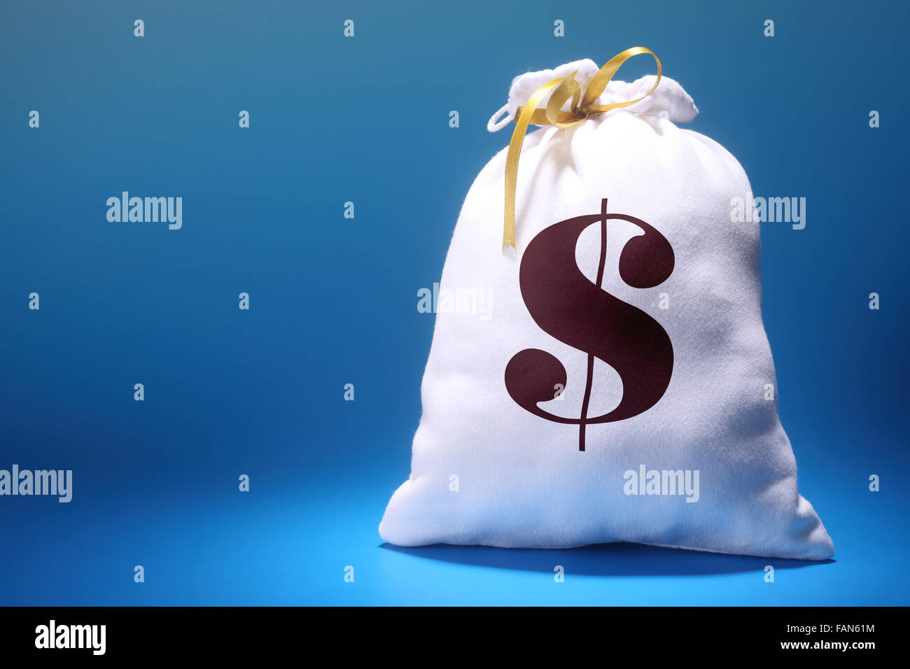 money bag with dollar sign Stock Photo - Alamy