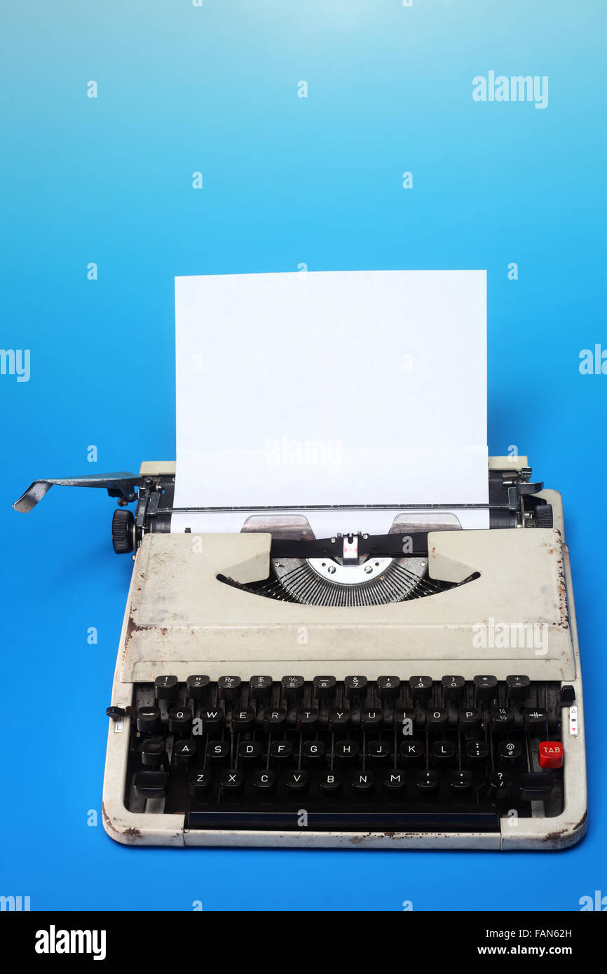 old-fashioned typewriter with paper Stock Photo - Alamy