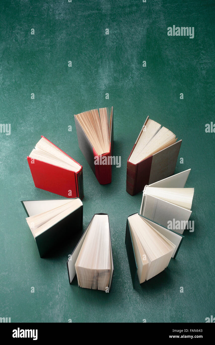 top view of books in a circle Stock Photo - Alamy