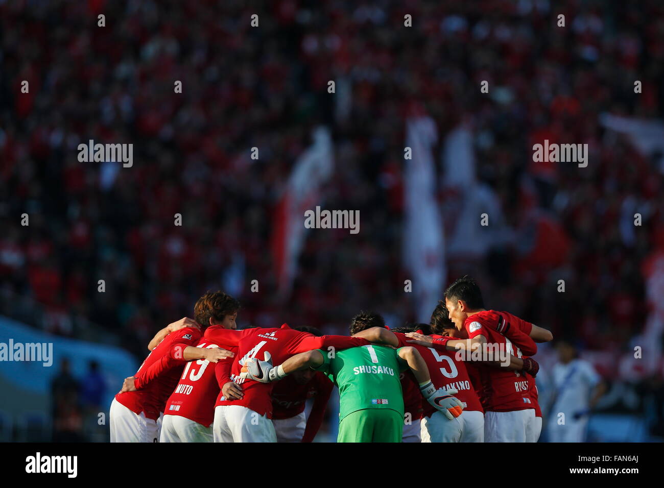 Ajinomoto stadium, Tokyo, Japan. 1st Jan, 2016. Urawa Reds team group ...