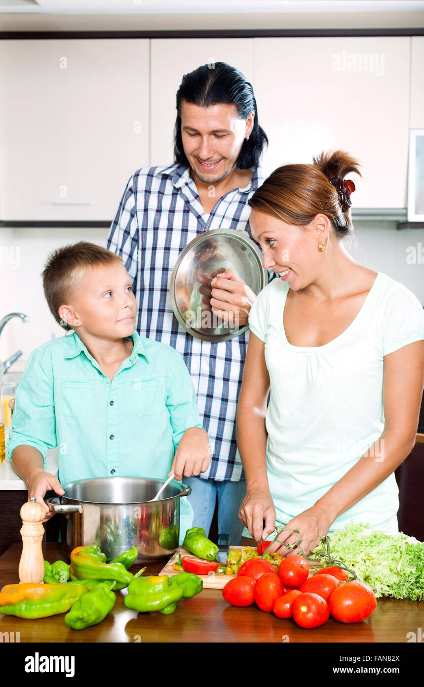 Boy cooking vegetables 10 hi-res stock photography and images - Alamy