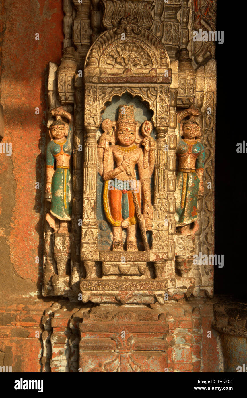 Dwarpal statue hi-res stock photography and images - Alamy