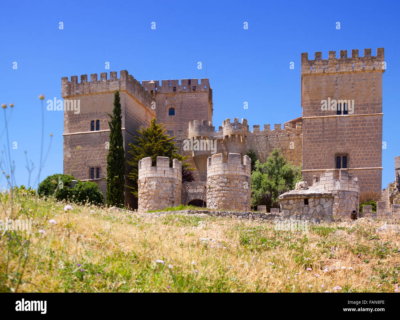 Medieval architecture castle ampudia hi-res stock photography and ...