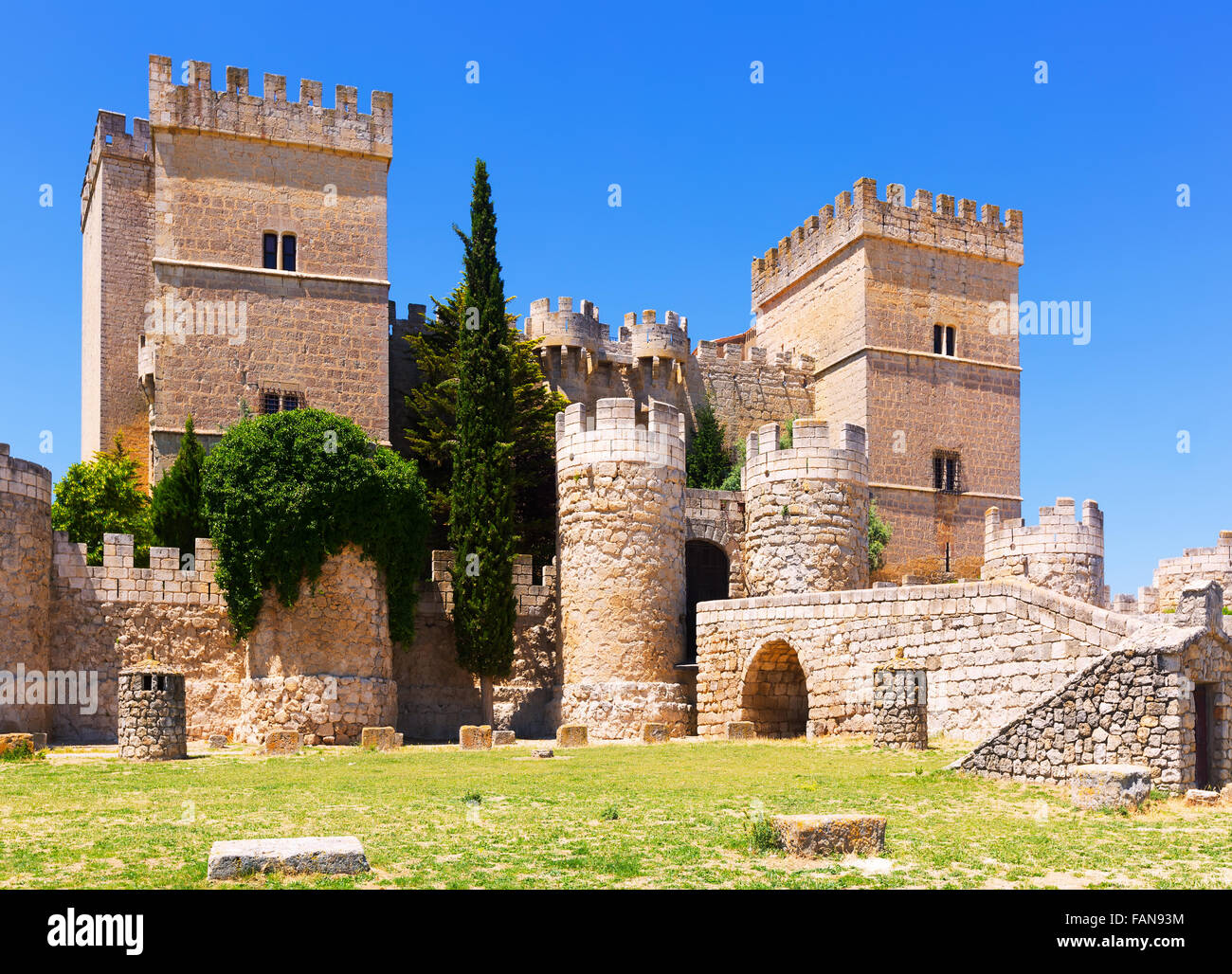Medieval architecture castle ampudia hi-res stock photography and ...