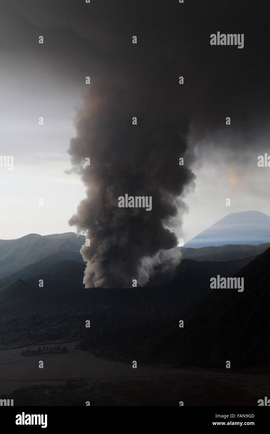 Probolinggo, Java, Indonesia. 2nd Jan, 2016. Mount Bromo spews volcanic ...