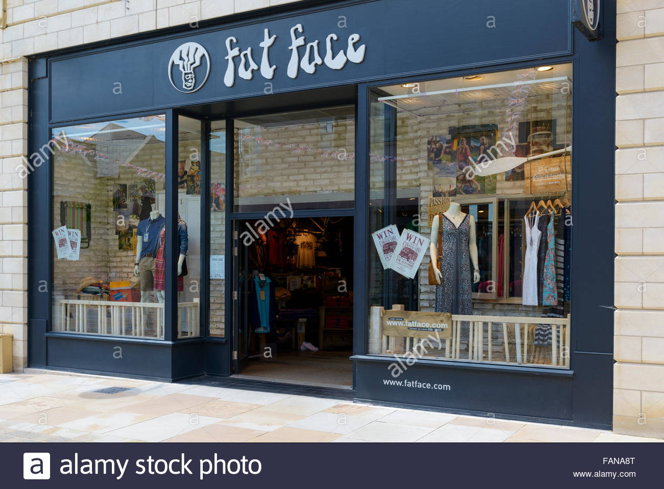 Fatface Fashion High Resolution Stock Photography and Images - Alamy