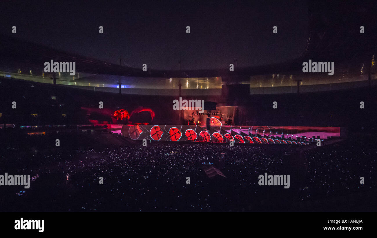 Pink floyd the wall concert hi-res stock photography and images - Alamy