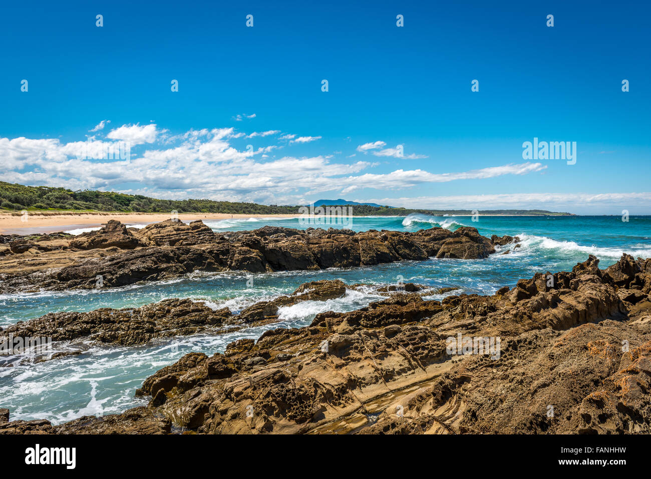 Rocks on beach western australia hi-res stock photography and images ...