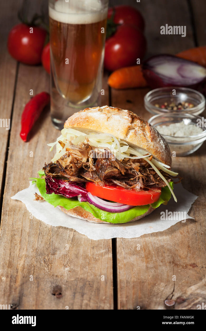 Pulled pork bun hi-res stock photography and images - Alamy
