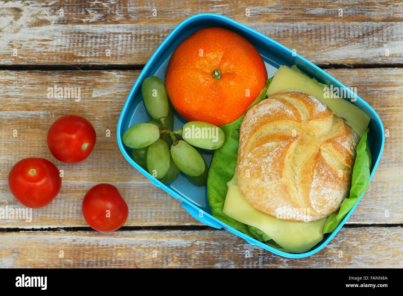 Lunch box hi-res stock photography and images - Alamy