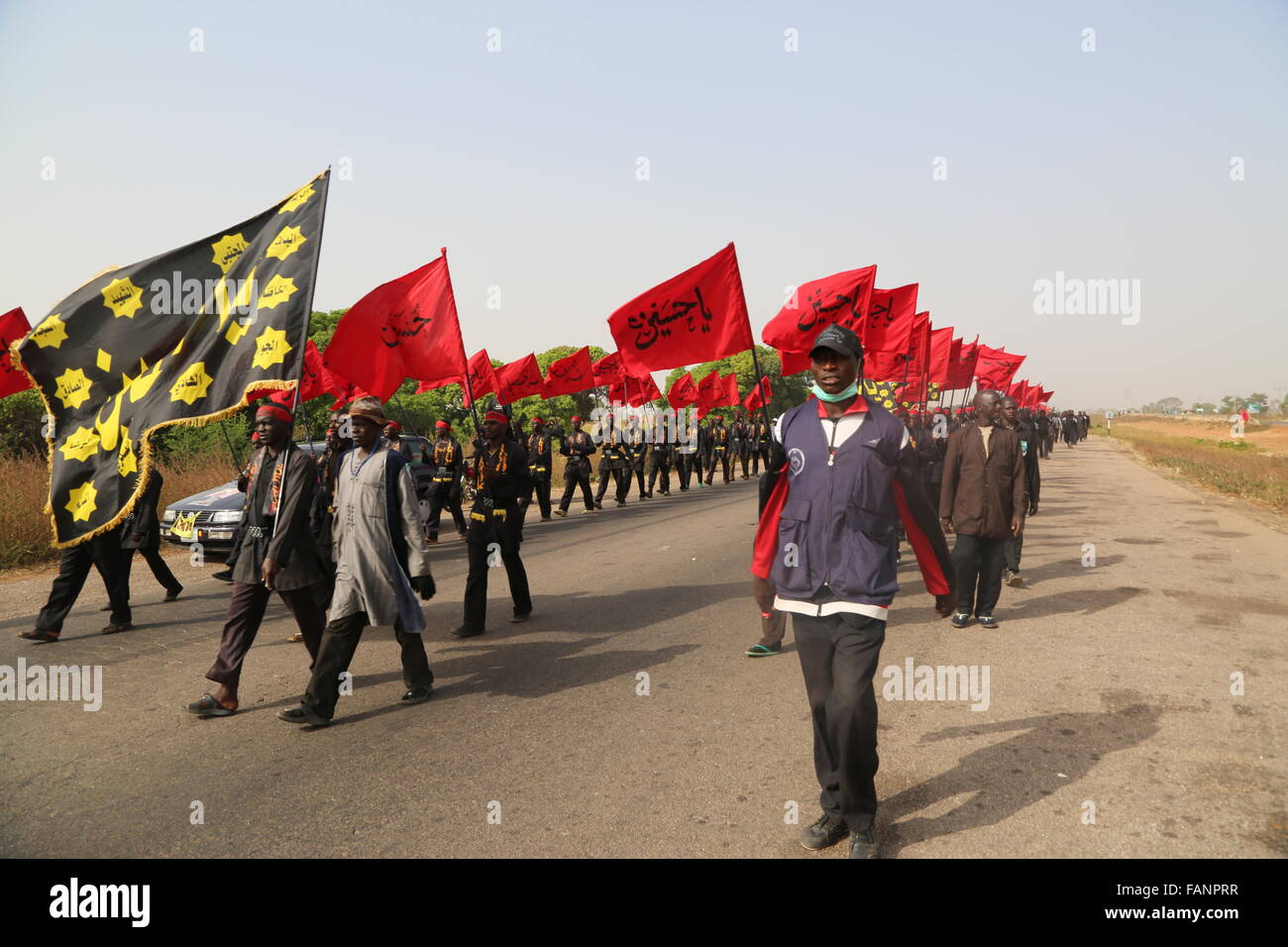 Nigerian Shiites marching at Kaduna road Stock Photo - Alamy