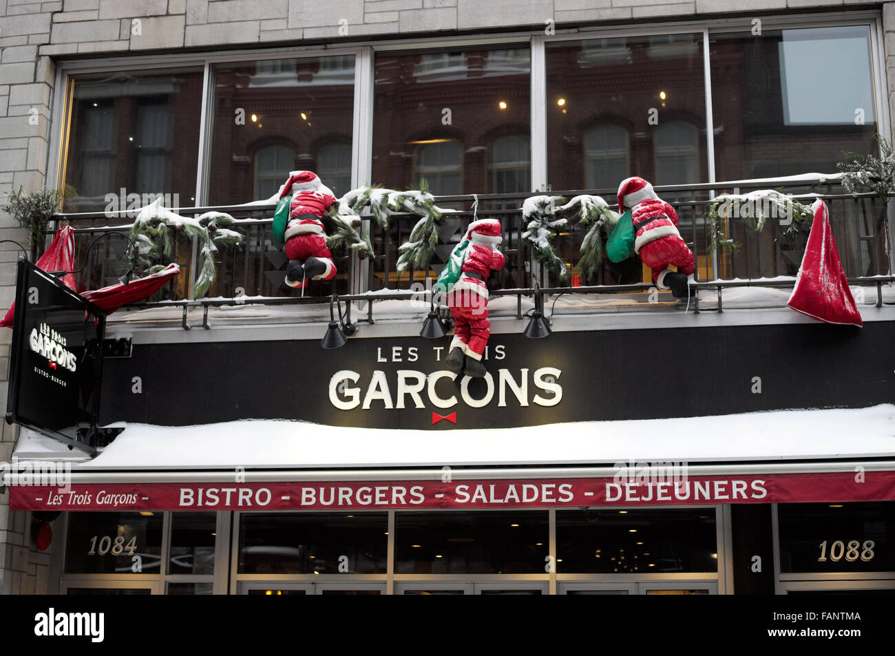 Tres garcons hi-res stock photography and images - Alamy