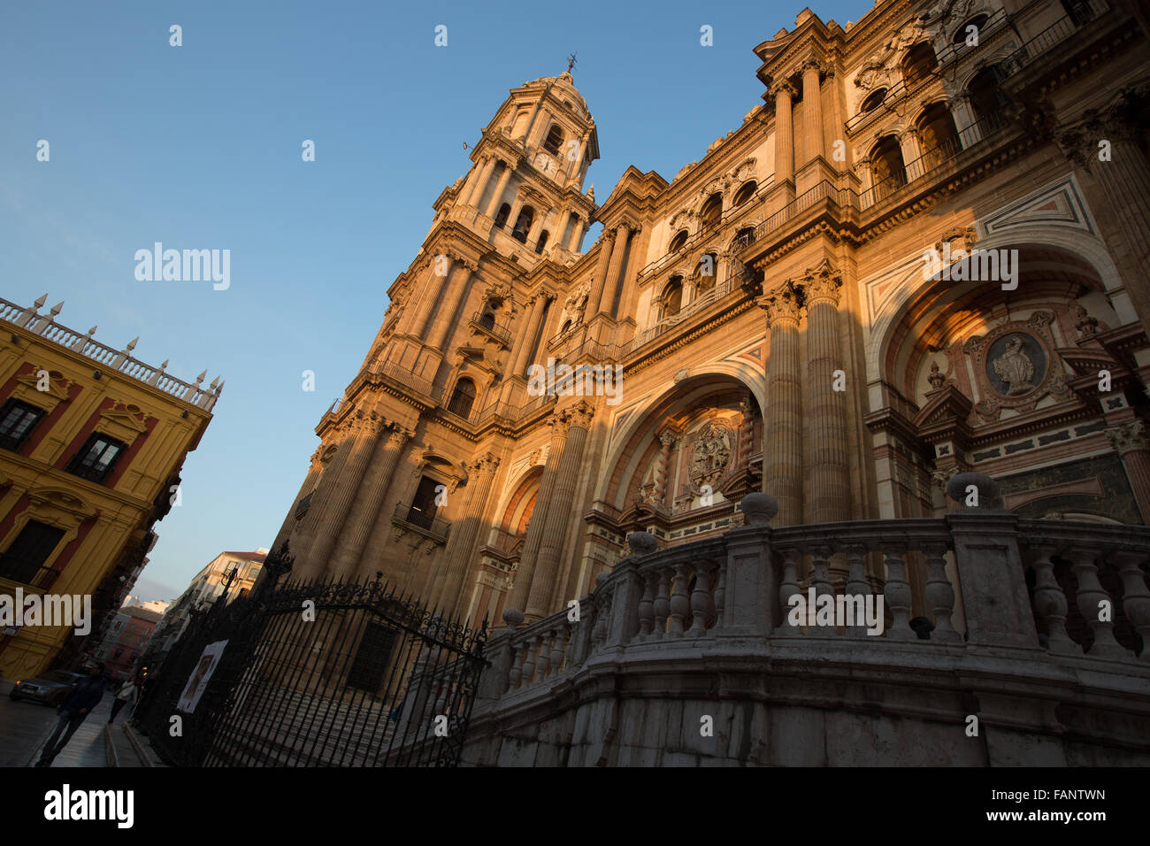 Obispo de la iglesia hi-res stock photography and images - Alamy