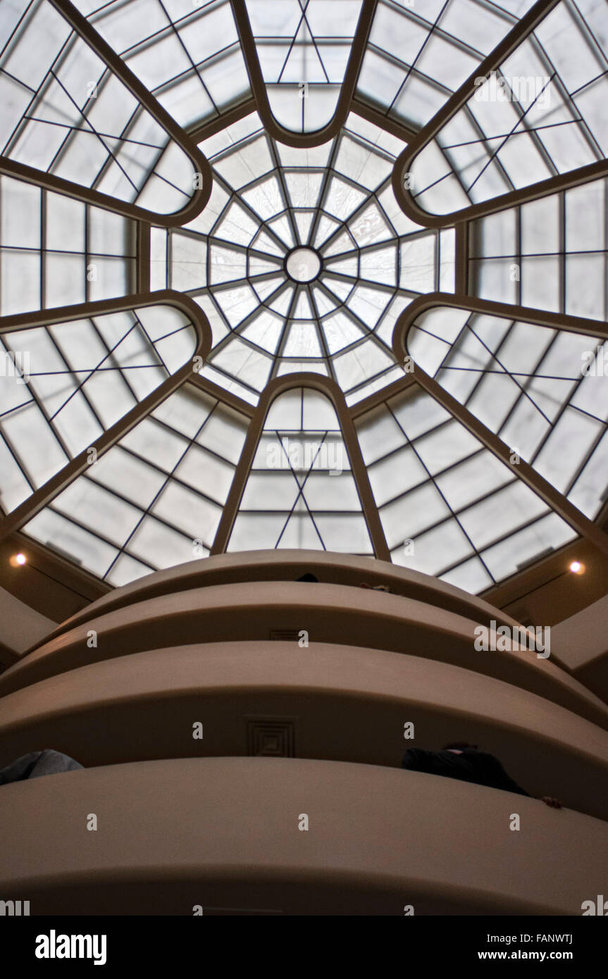 The Solomon R. Guggenheim Museum, New York, USA Stock Photo - Alamy
