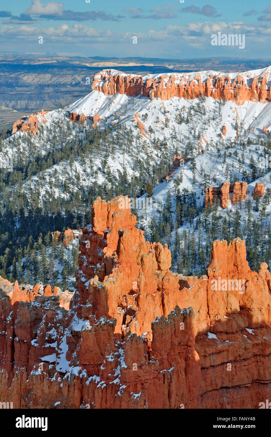 Pinnacles at Bryce Amphitheater with snow, Bryce Canyon National Park ...
