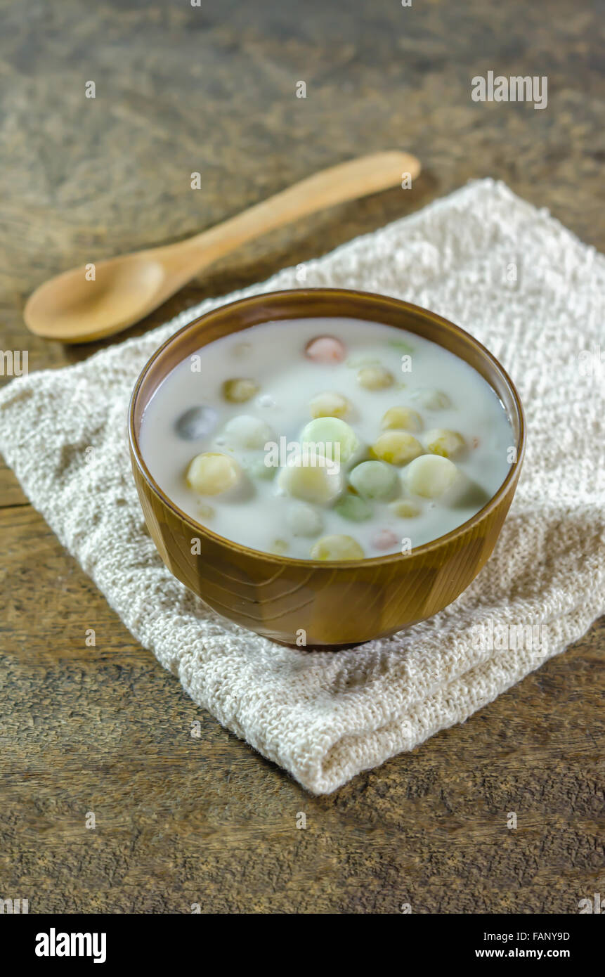 Bua Loy (Rice Dumplings in Coconut Milk) asian dessert Stock Photo - Alamy