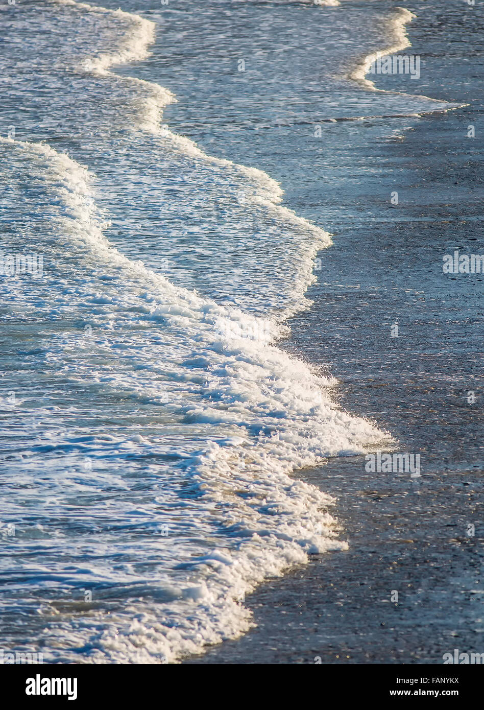 Cornwall surf waves hi-res stock photography and images - Alamy