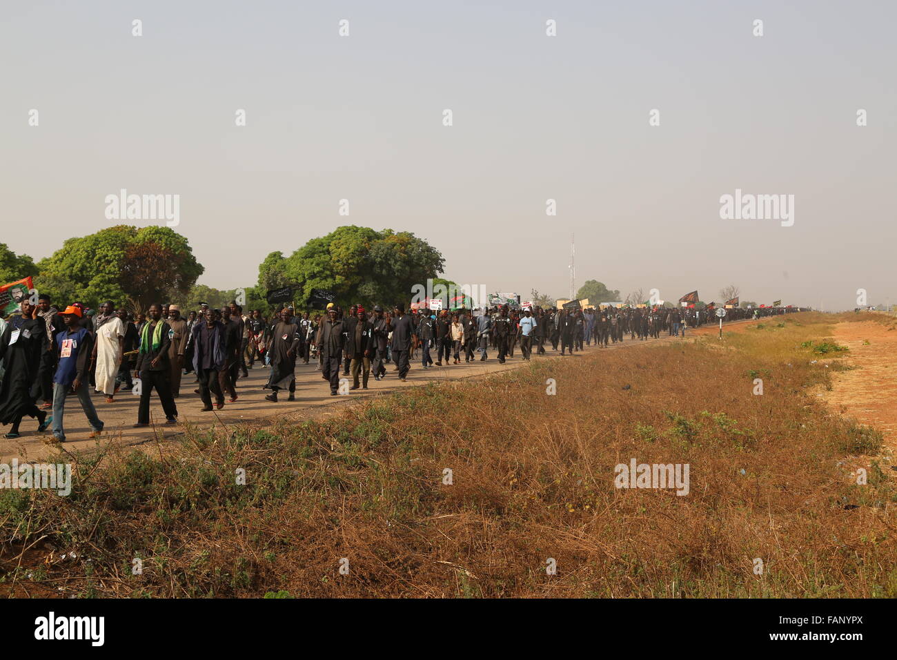 Nigerian Shiites marching at Kaduna road Stock Photo - Alamy