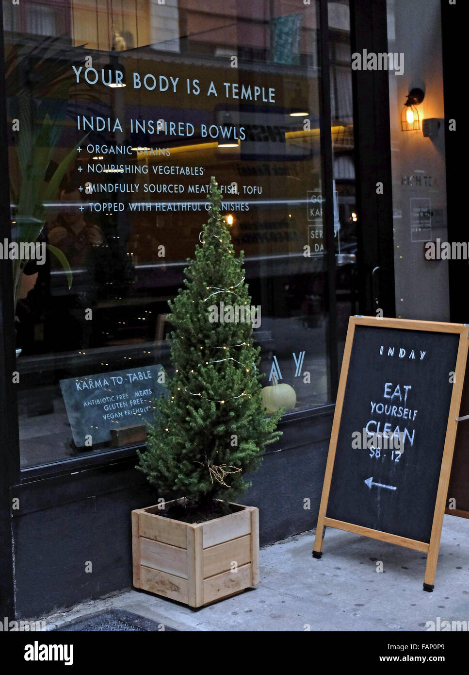 Indian restaurant exterior sign hi-res stock photography and images - Alamy