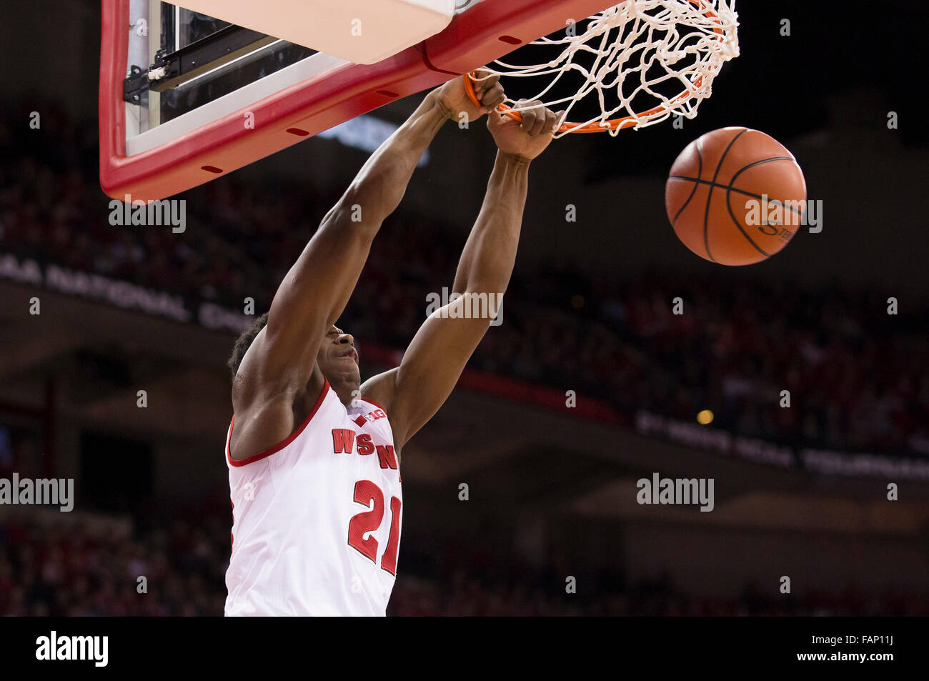 Madison, WI, USA. 2nd Jan, 2016. Wisconsin Badgers forward Khalil ...